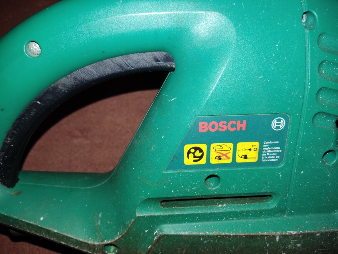 Кусторез Bosch 40